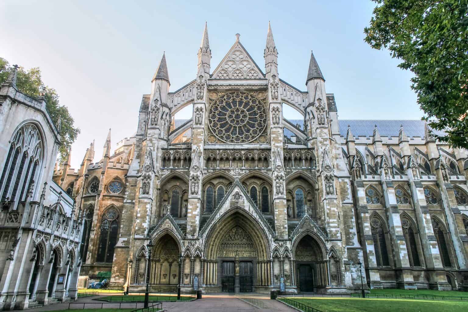 Most Famous Gothic cathedrals in Europe You Have to Visit - Archute