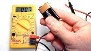 How to Use a Voltmeter: Two Easy Methods to Get You Started - Archute