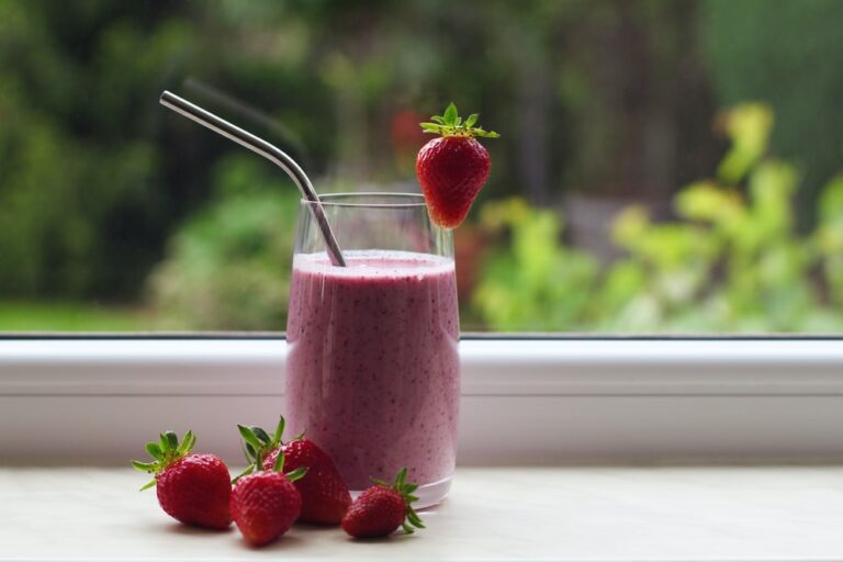 How to Make Fruit Smoothies: 5 Recipes To Blow Your Mind - Archute