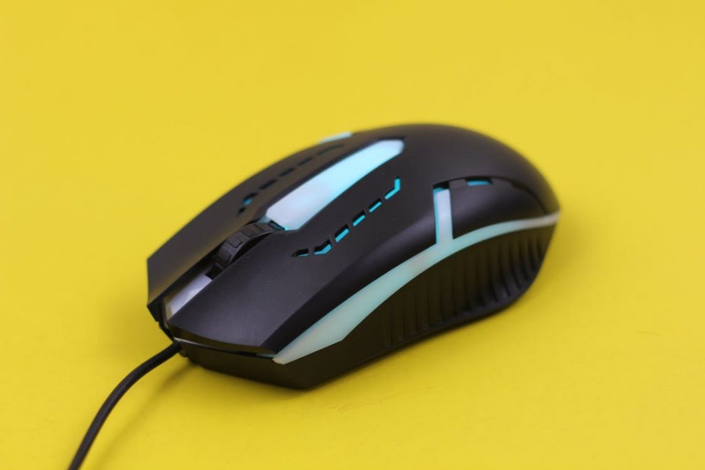 The Best FPS Gaming Mouse for Fast-Paced Games - Archute