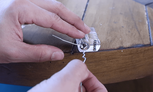 Simple Guide on How to Pick a Lock with a Paperclip - Archute