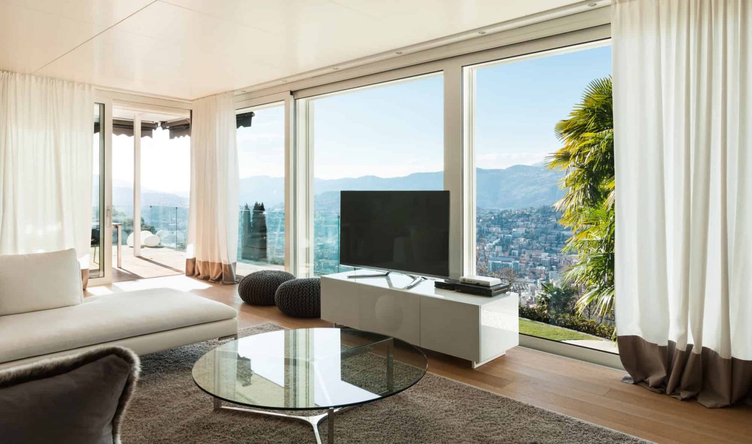 Can You Set Up Your TV In Front Of A Window? - Archute