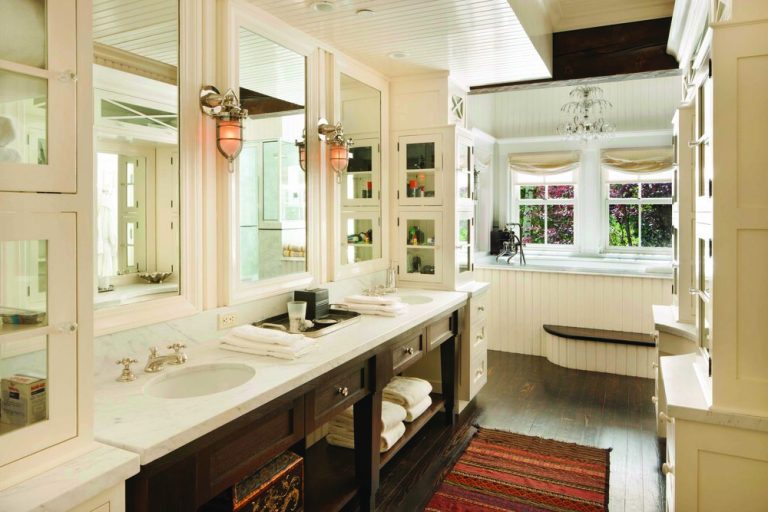 Where Does Kevin Costner Live? Inside His $60M House - Archute