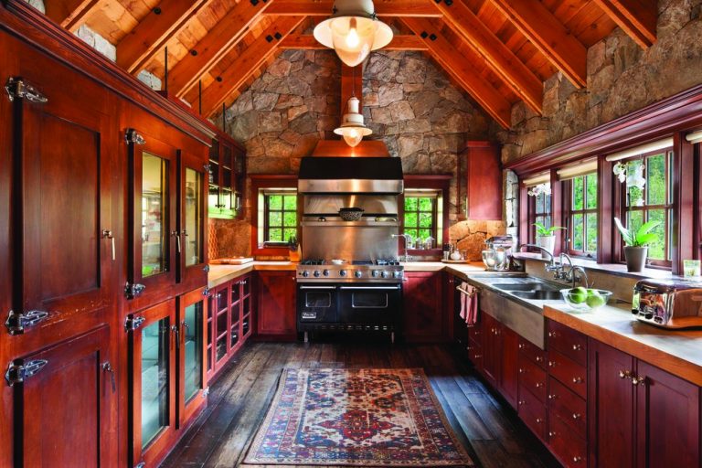 Where Does Kevin Costner Live? Inside His $60M House - Archute