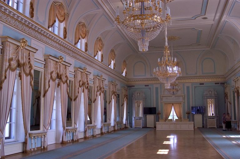 Where Does Putin Live? The Homes of the Russian President - Archute