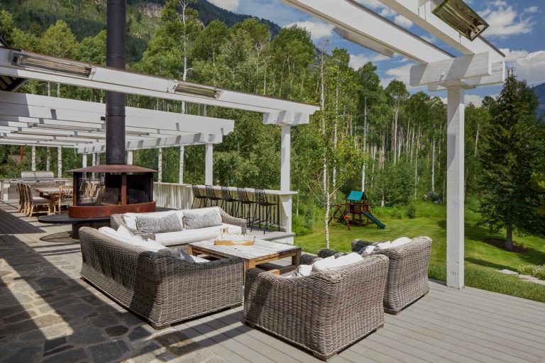 Where Does Kevin Costner Live? Inside His $60M House - Archute