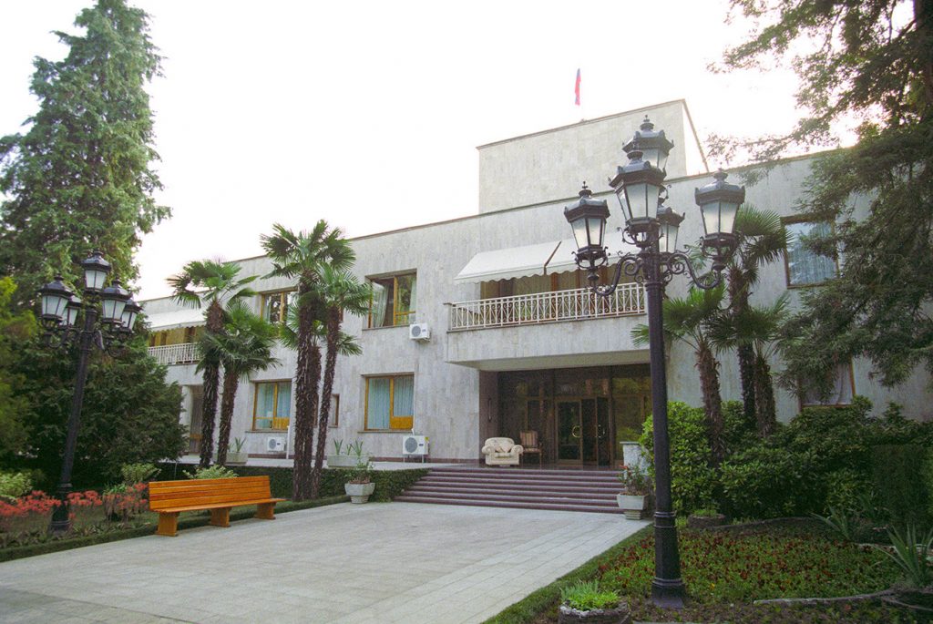 Where Does Putin Live? The Homes of the Russian President - Archute