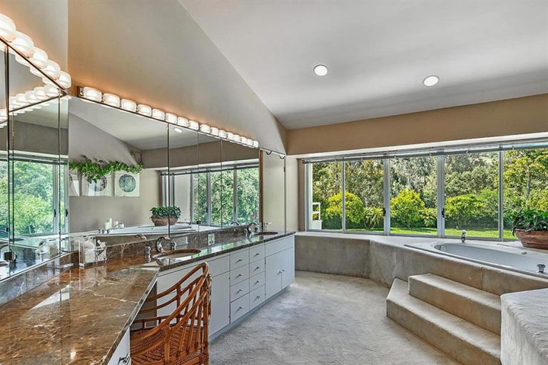 Where Does Adele Live? Inside Her $100 Million Portfolio - Archute