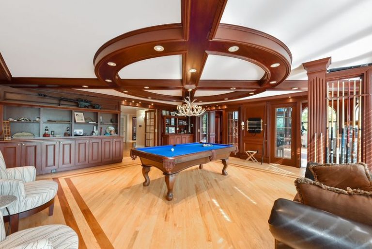 Where Does Eminem Live Currently? Here’s What We Know - Archute