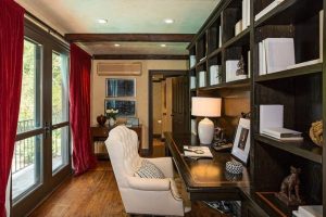 Where Does Rihanna Live? Beverly Hills Farmhouse, Perhaps? - Archute