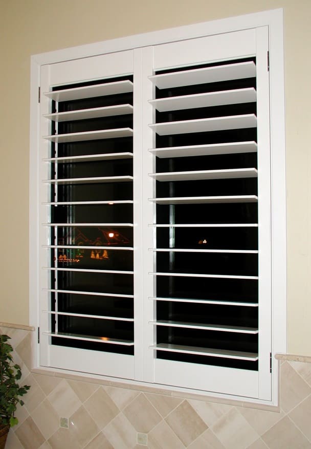 What You Need to Know When Buying Plantation Shutters - Archute