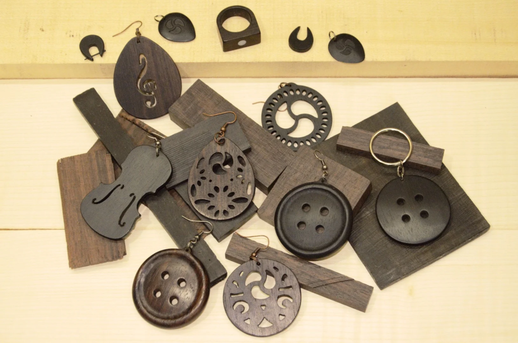 What Can You Make With a CNC Machine? Best CNC Carving Projects - Archute