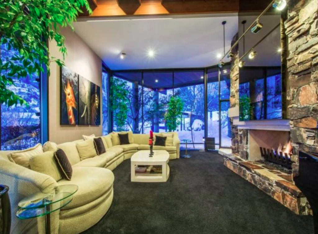 Where Does Post Malone Live? A Top Rapper’s Portfolio - Archute