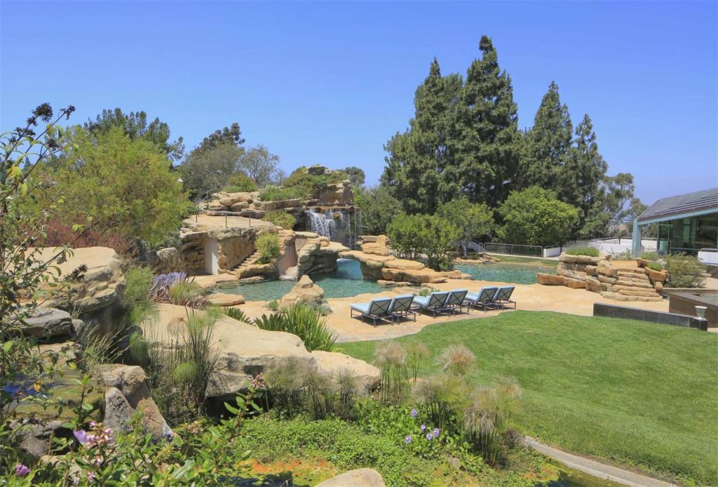 Where Does Tyler Perry Live? Tour of His Massive Home - Archute