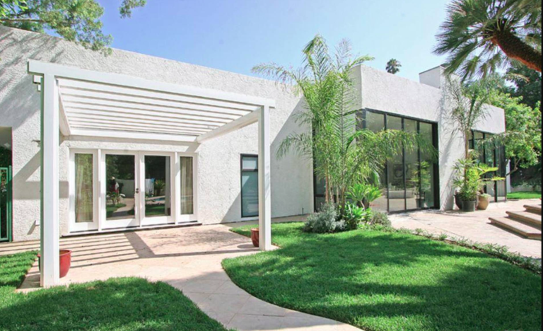 Where Does Post Malone Live? A Top Rapper’s Portfolio - Archute