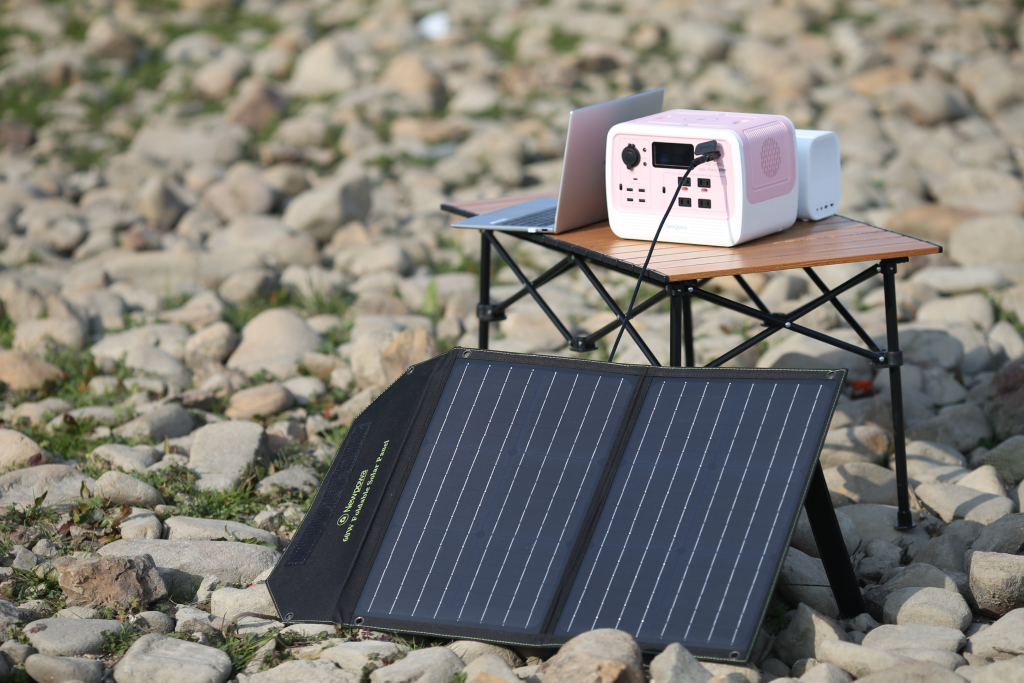 Best 2000-Watt Solar Generator for Camping and Home Use - Archute