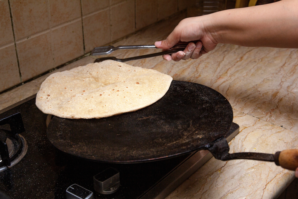 Best Comal for Tortillas: Make Perfect Tortillas at Home - Archute