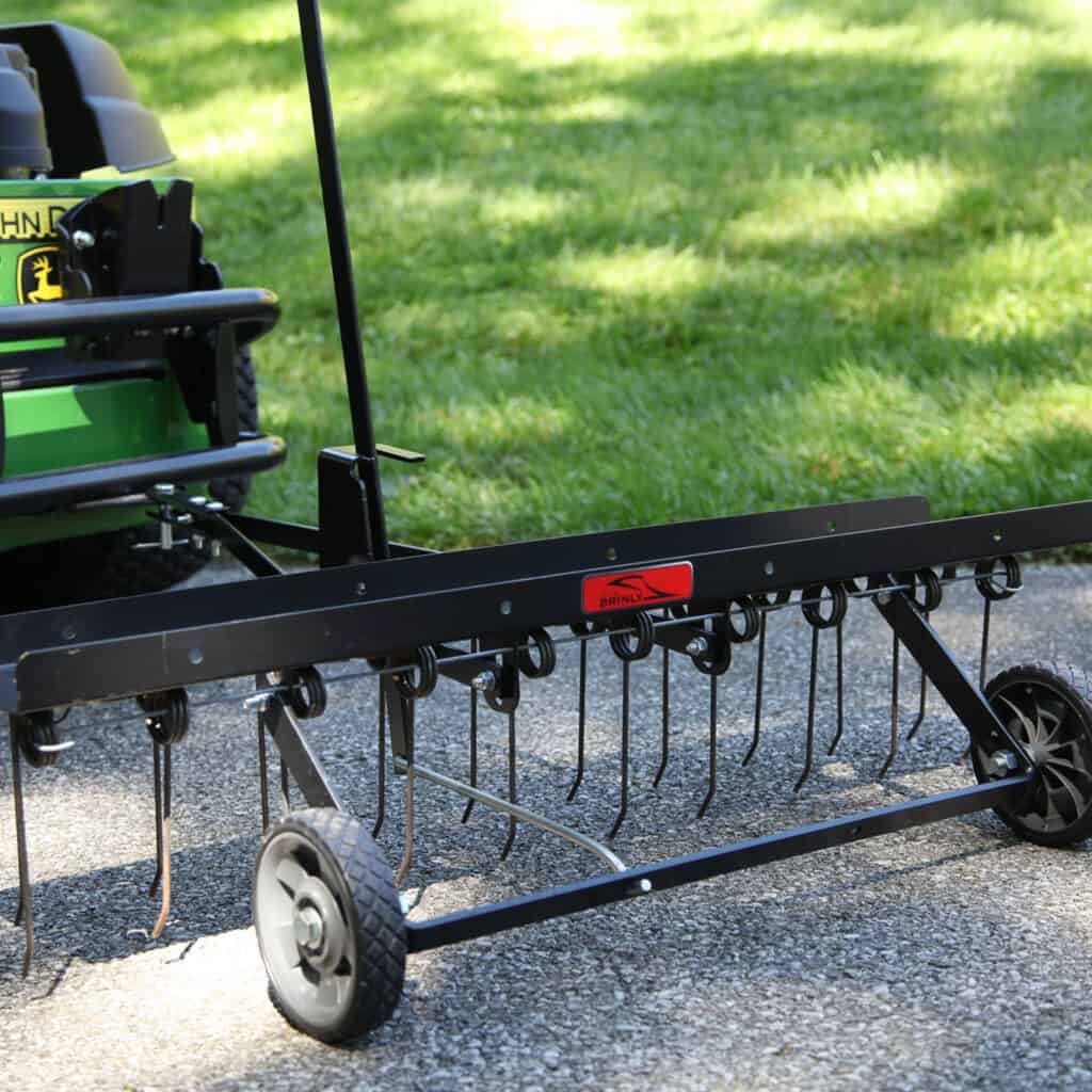 Best Dethatching Rake For All Your Lawn Care Needs - Archute