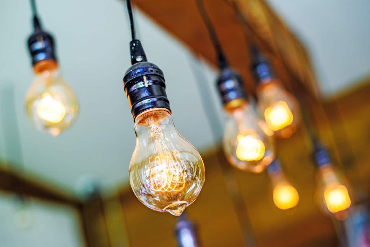 How Much Electricity Does a Light Bulb Use? - Archute