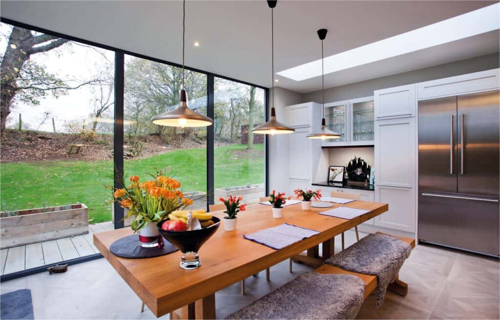 10 Window Design Ideas: Mastering Light, Privacy, And Aesthetics - Archute